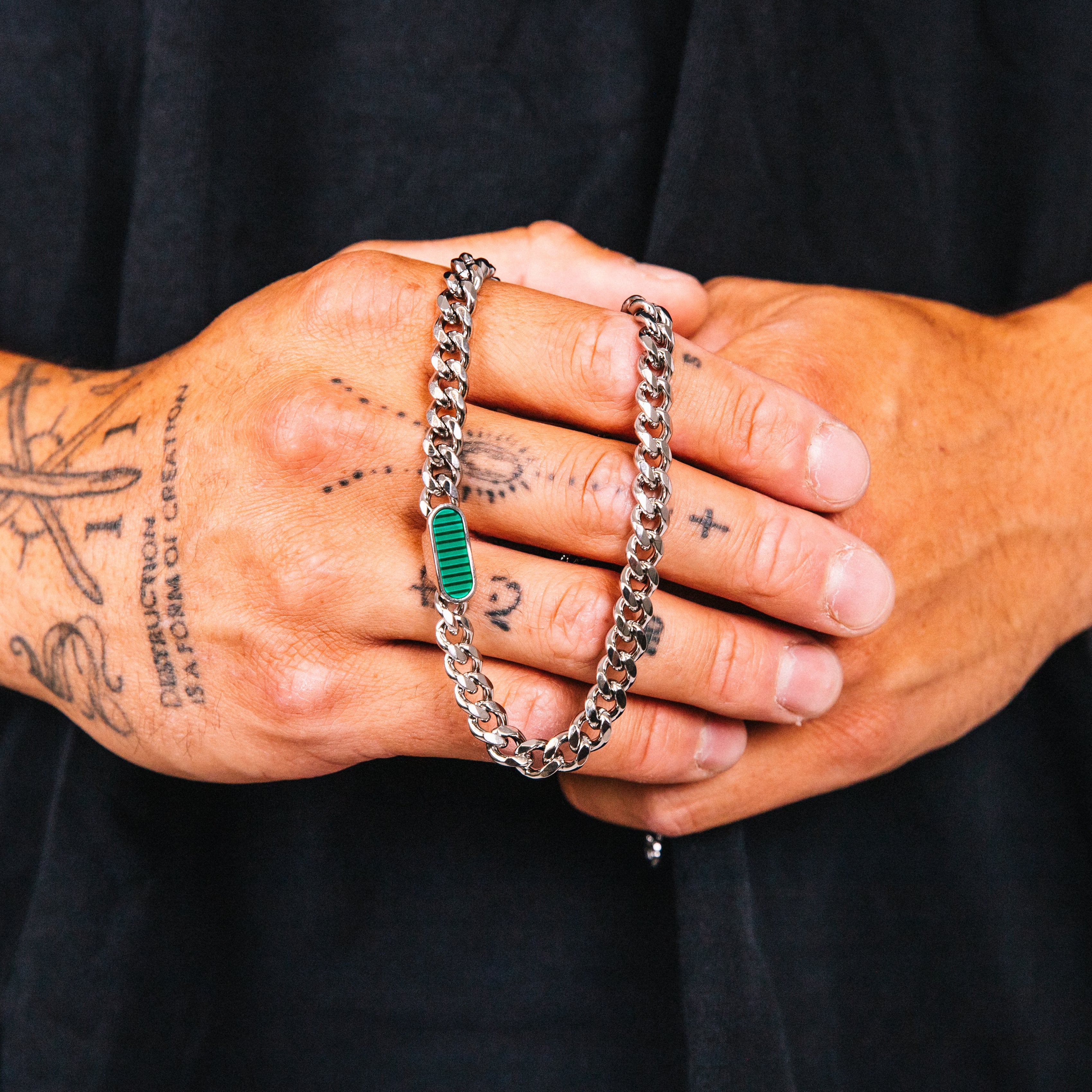 Emerald Riot – Eluzo