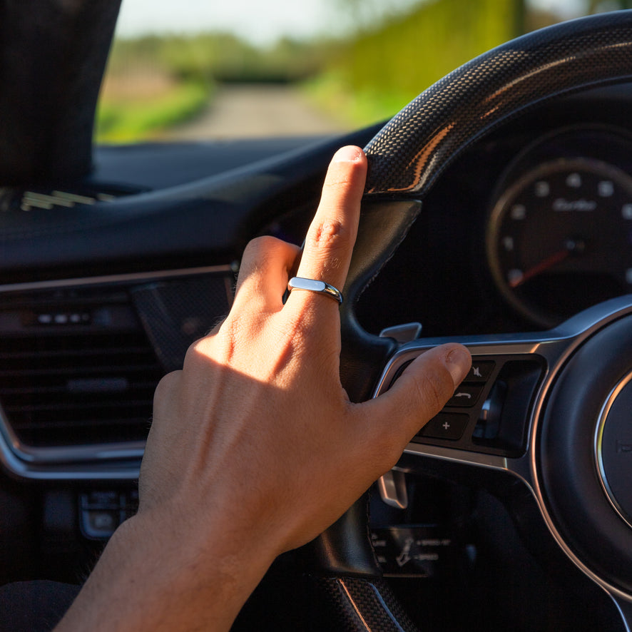 Eluzo | For The Top 1%