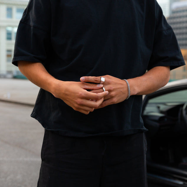 Eluzo | For The Top 1%